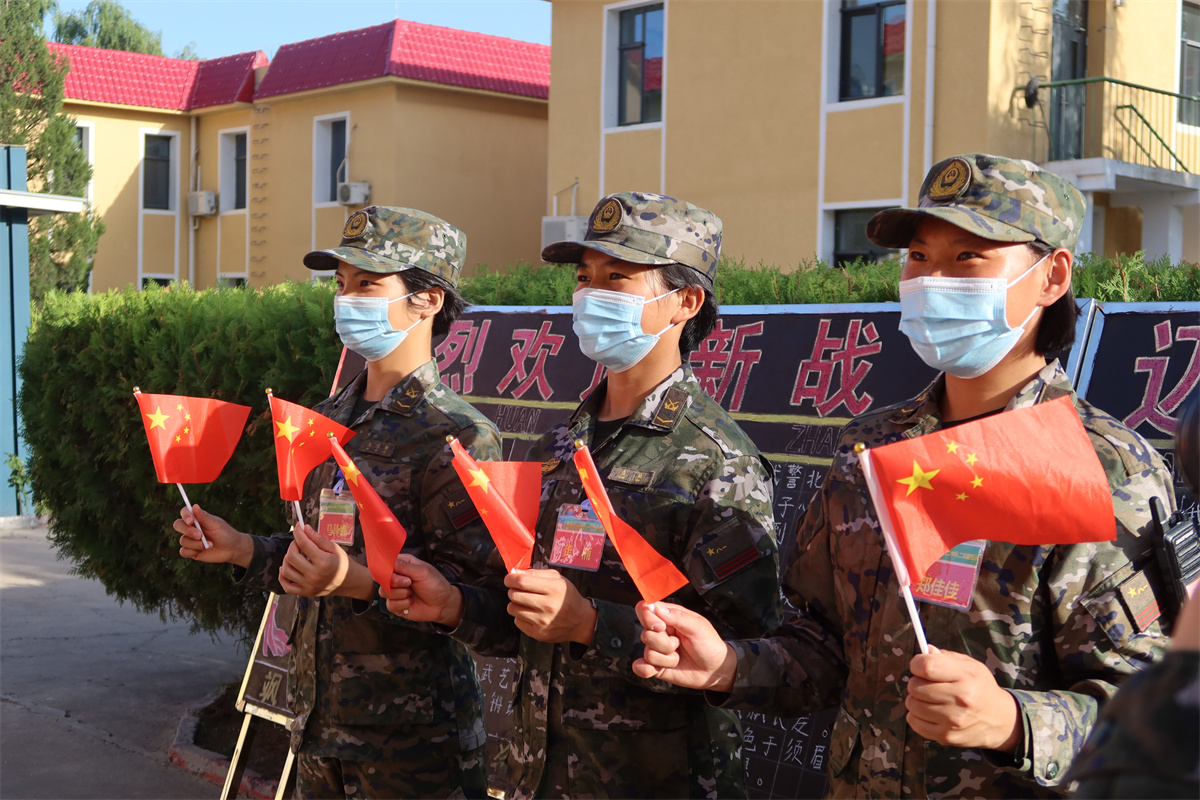 coming!Autumn 2022 Female Soldiers Chasing Dreams in Beijing - iNEWS