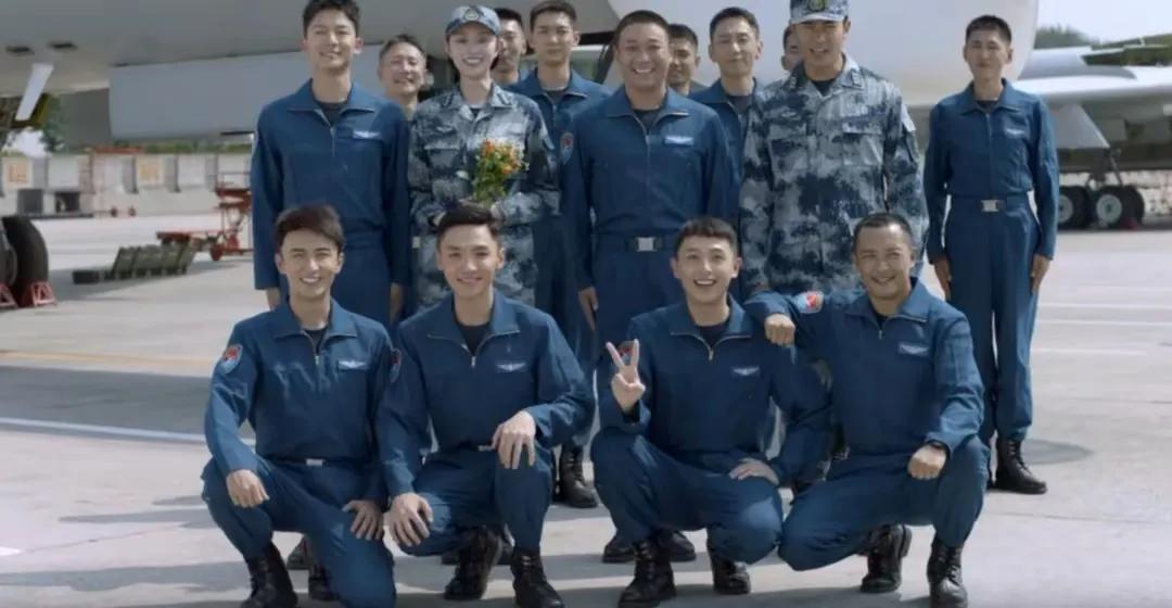 [Brave Wings]: Fu Dalong who shoulders the beam alone, I really feel sorry for you! - iNEWS