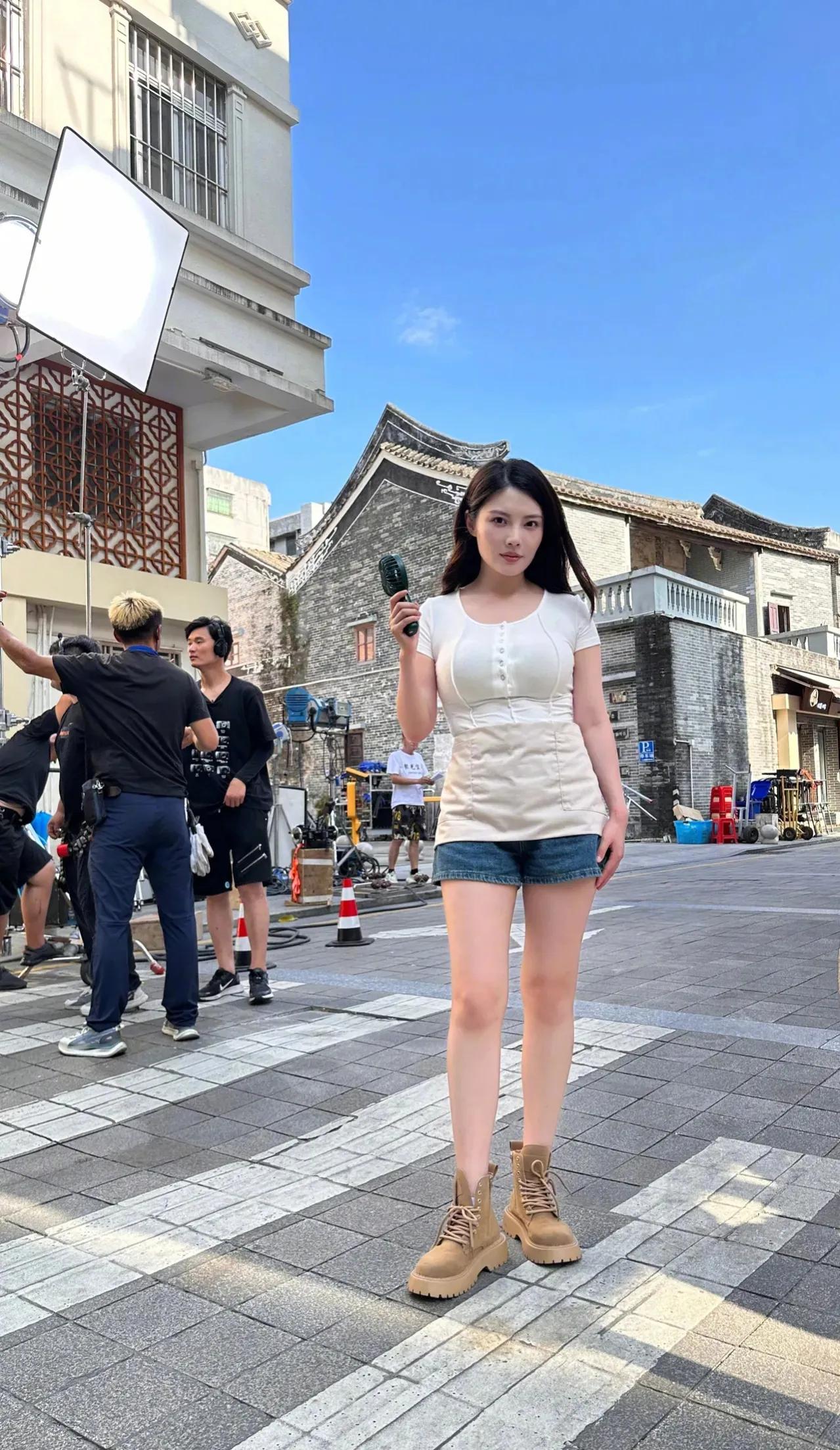 Xu Dongdong boldly posted beautiful photos and teased himself with a ...