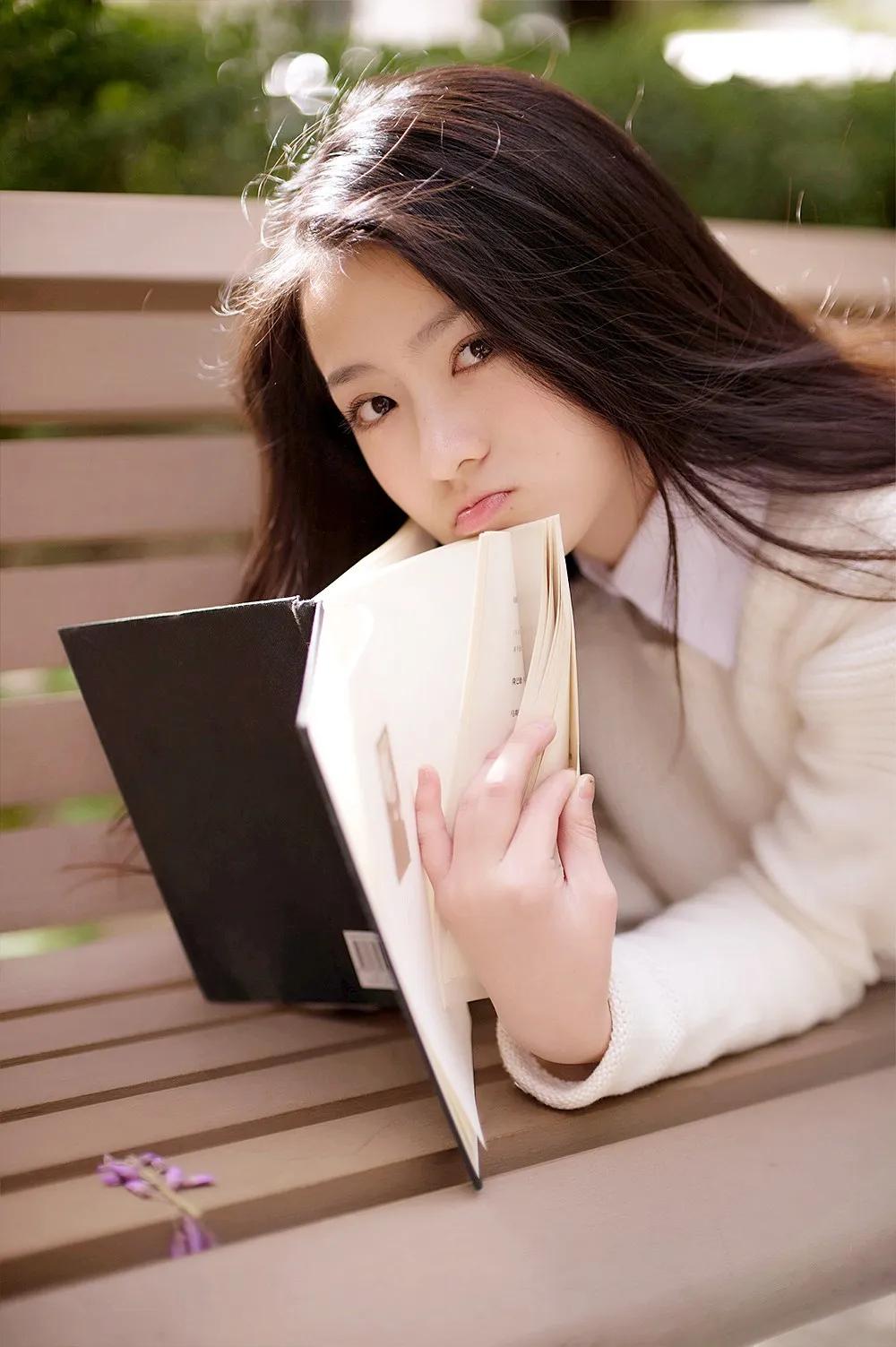 Beautiful pictures of Meng Qin - iNEWS
