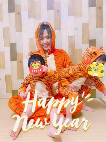 38-year-old Sora Aoi is still young, and after giving birth to twins ...