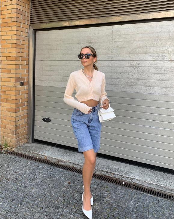 London blogger Sofia Coelho's retro collegiate style stacks up in ...
