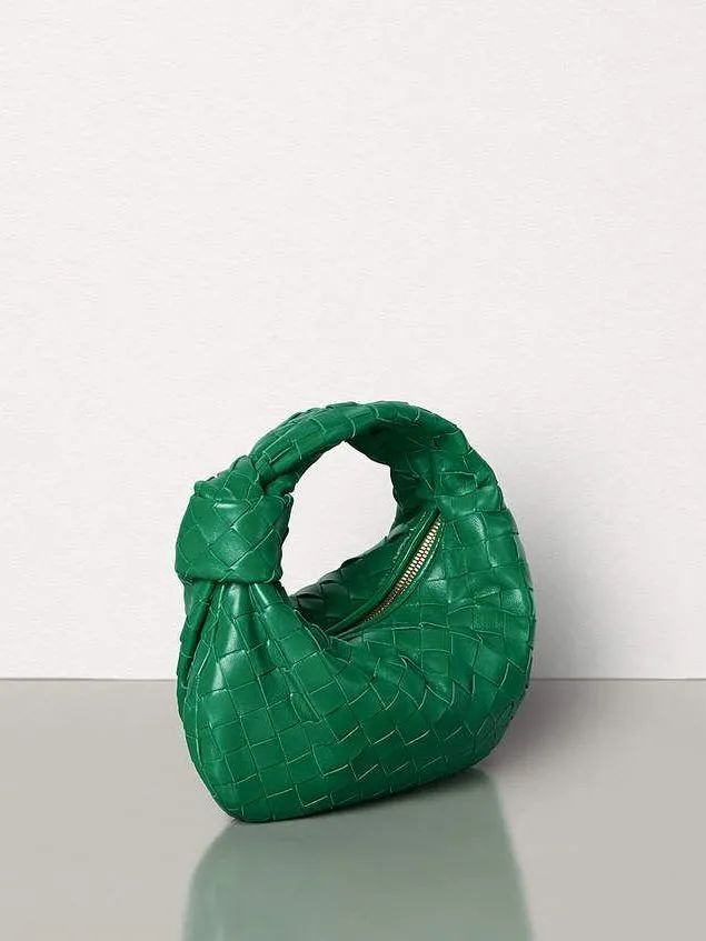 The 10 hottest bags in winter - iNEWS