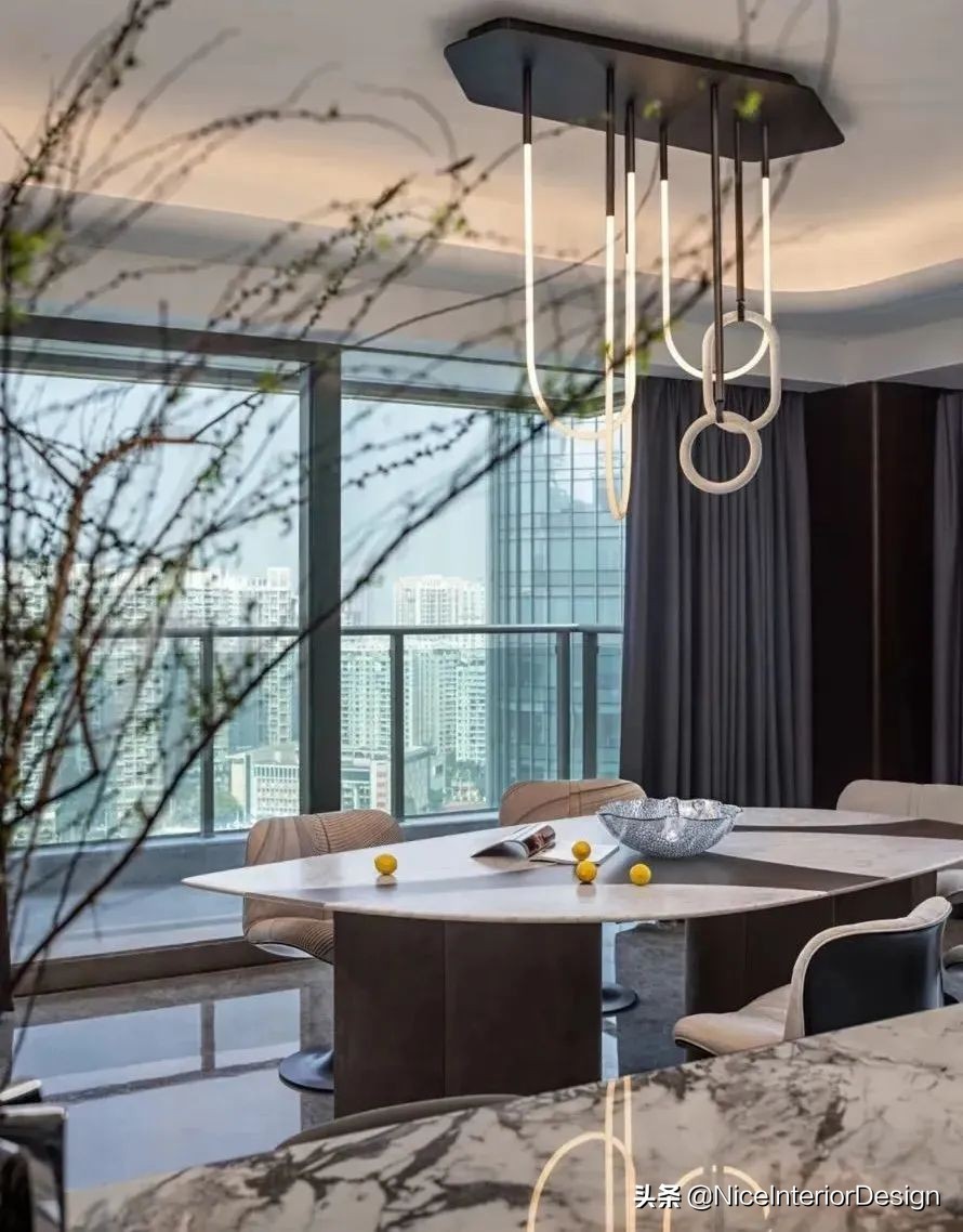 If you have a house of 380 square meters, you can get the atmosphere ...