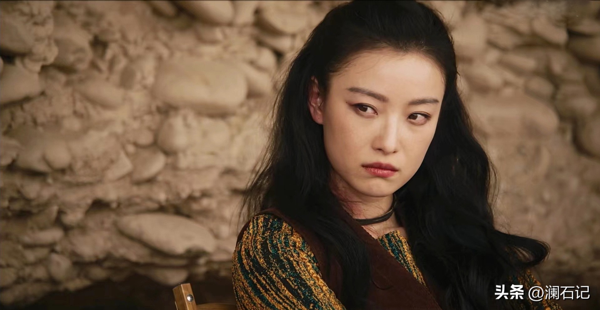 "Jade Gate to the West" allows us to fully appreciate Ni Ni's beautiful ...