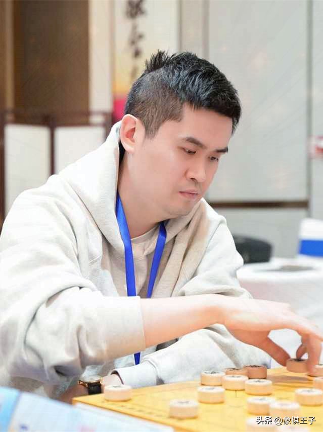 Wang Tianyi, the finale of the fast chess preliminaries, won the first ...