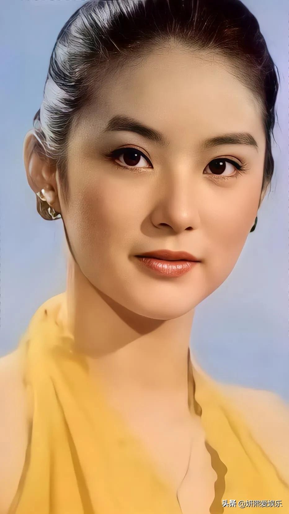 How beautiful was Lin Qingxia when she was young?Known as "the first ...