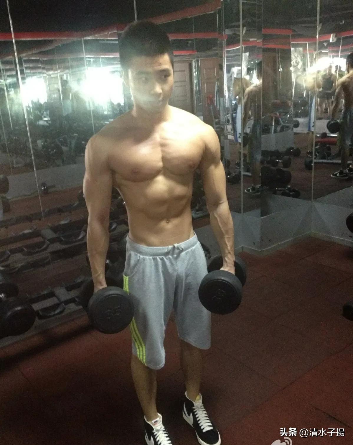 Male model Li Jiaqi - iMedia