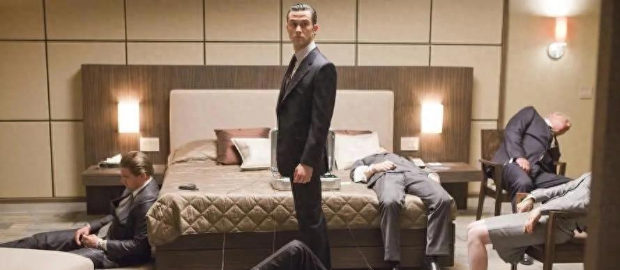 Subversion and reconstruction: non-linear narrative and realistic ...