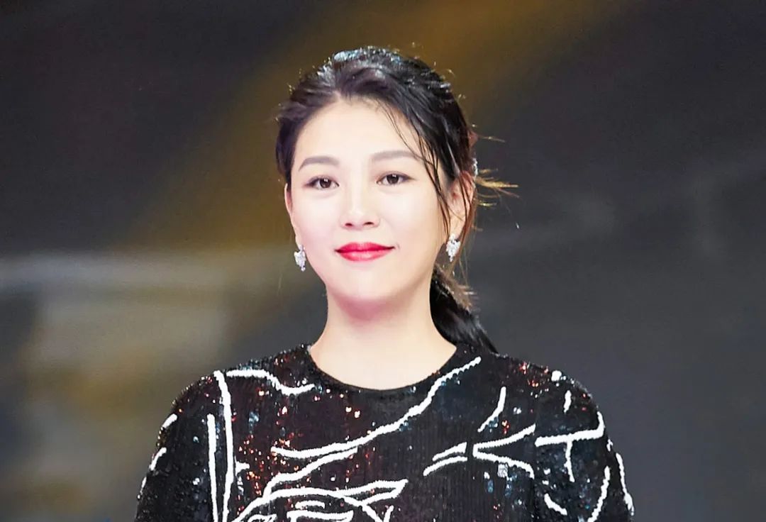 Yang Mi flies solo, the female boss loses the cash cow - iNEWS