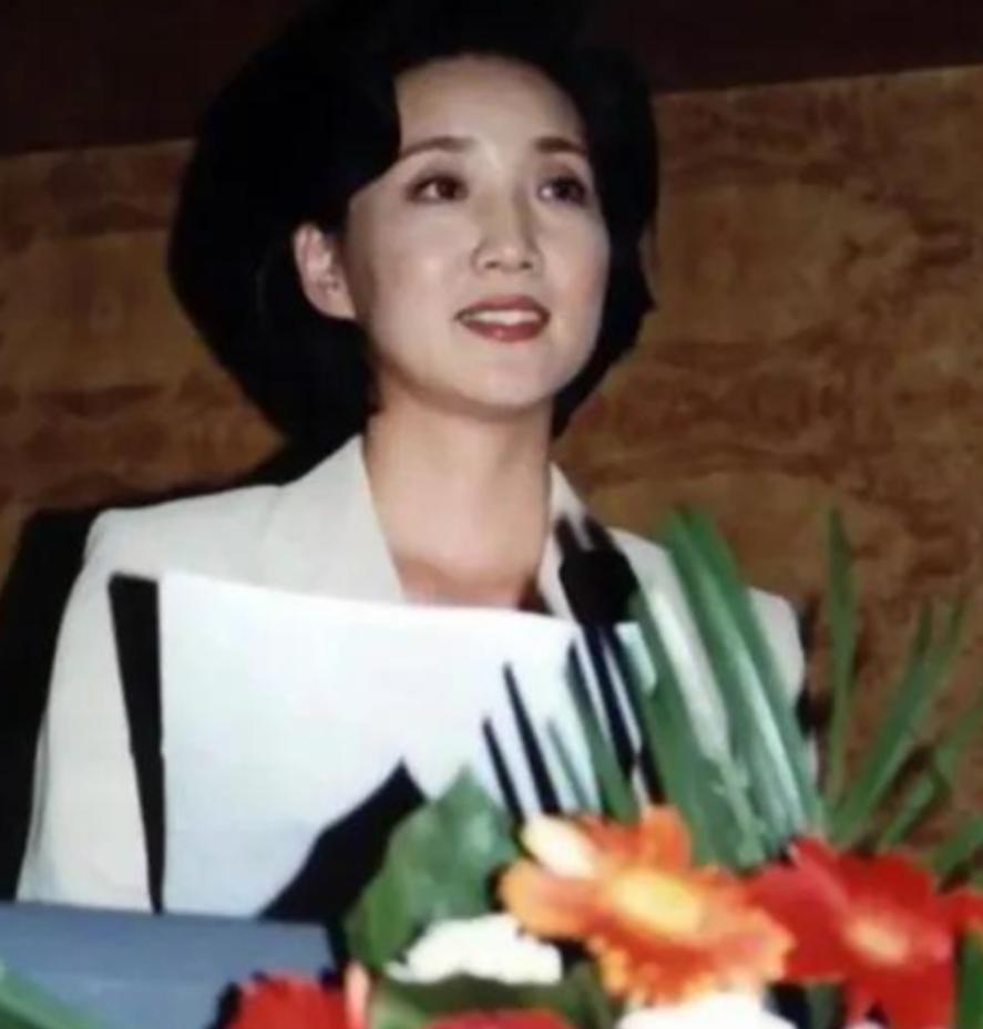 CCTV anchor Li Xiuping: Hosted for 26 years with zero mistakes ...