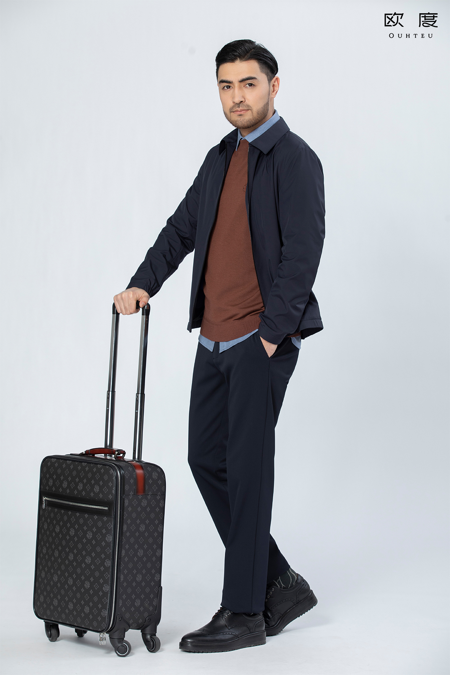 Dignified and decent, how to wear the "office style" blowing this year ...