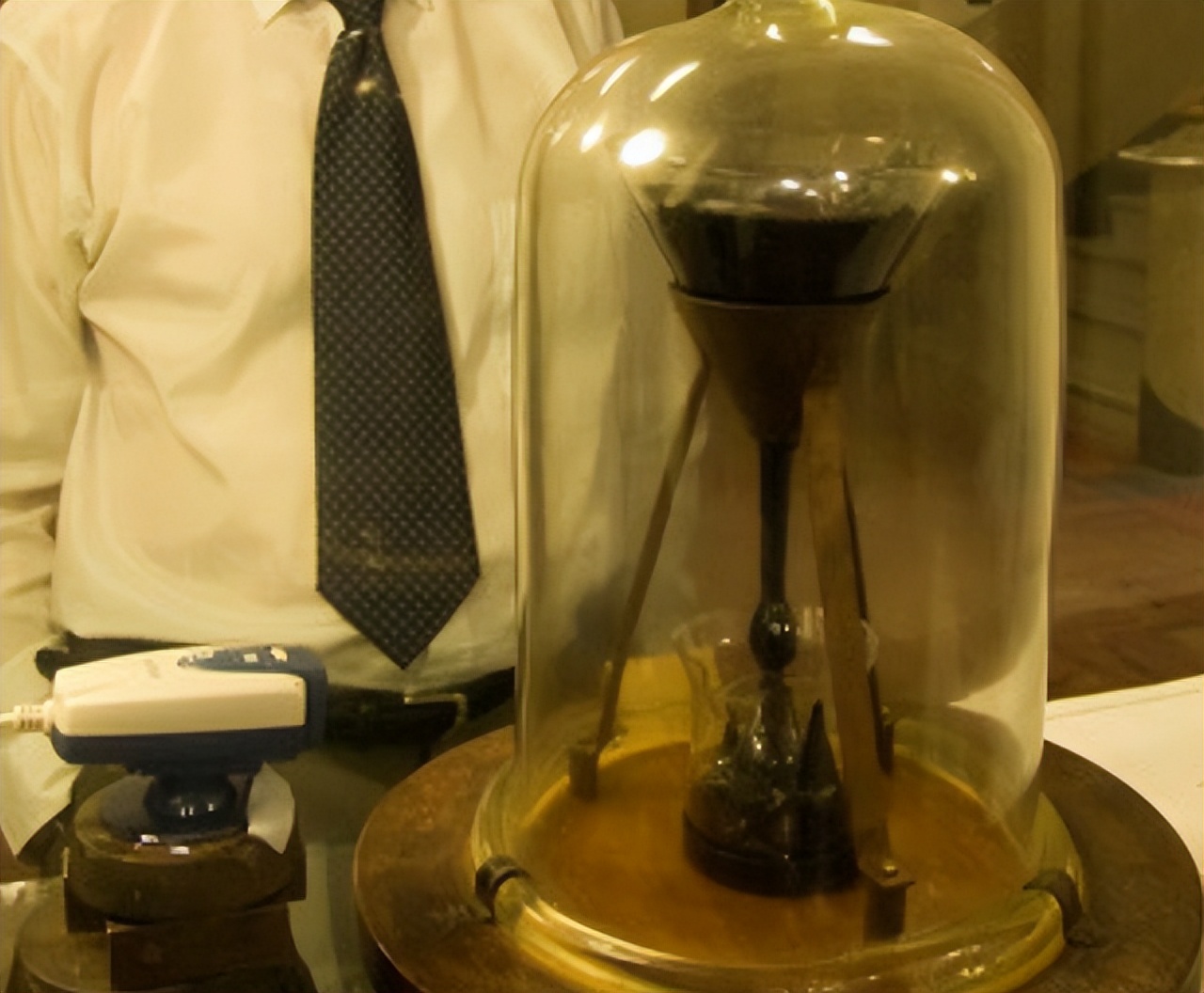 Lasting 95 years, two professors died. What is this longest experiment ...