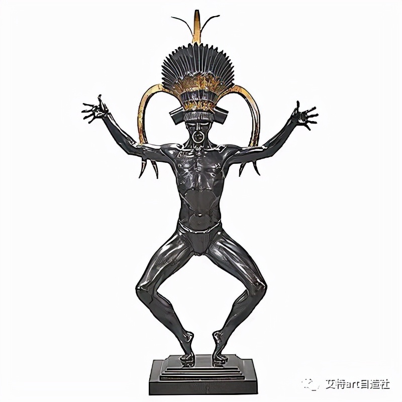 Alan Clark, who likes oriental culture - iNEWS