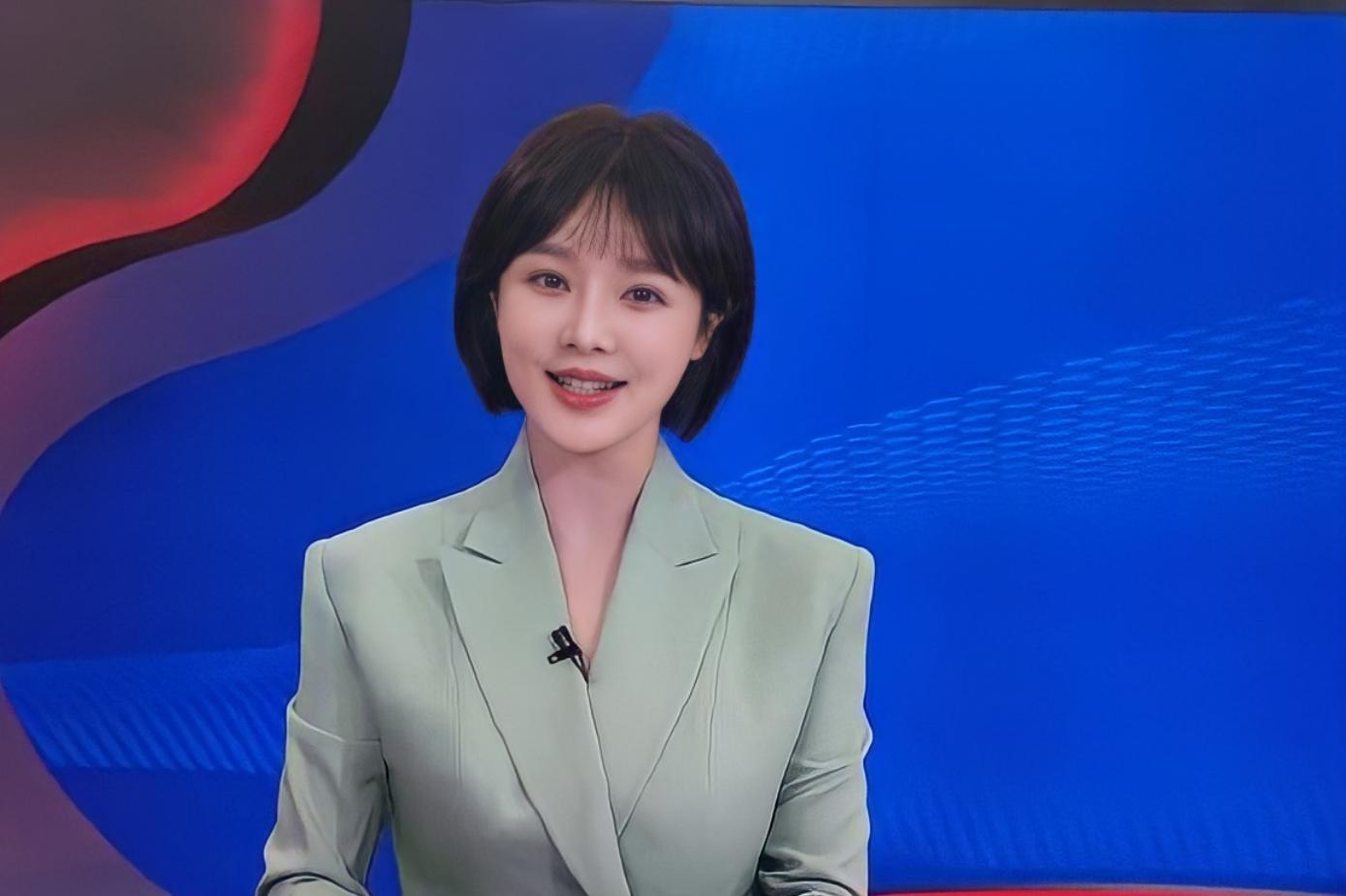 CCTV anchor Hu Die: Married to Lu Chuan in a flash, prenatal check-up ...