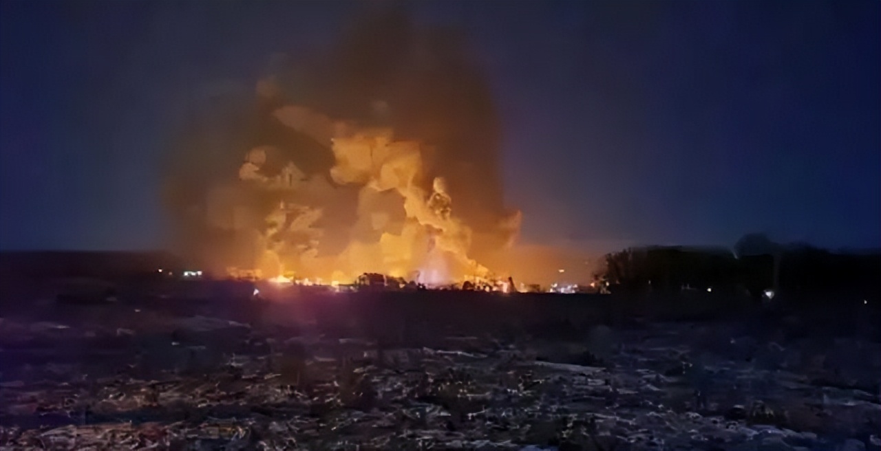 An epic disaster occurred in the United States, and poisonous clouds ...