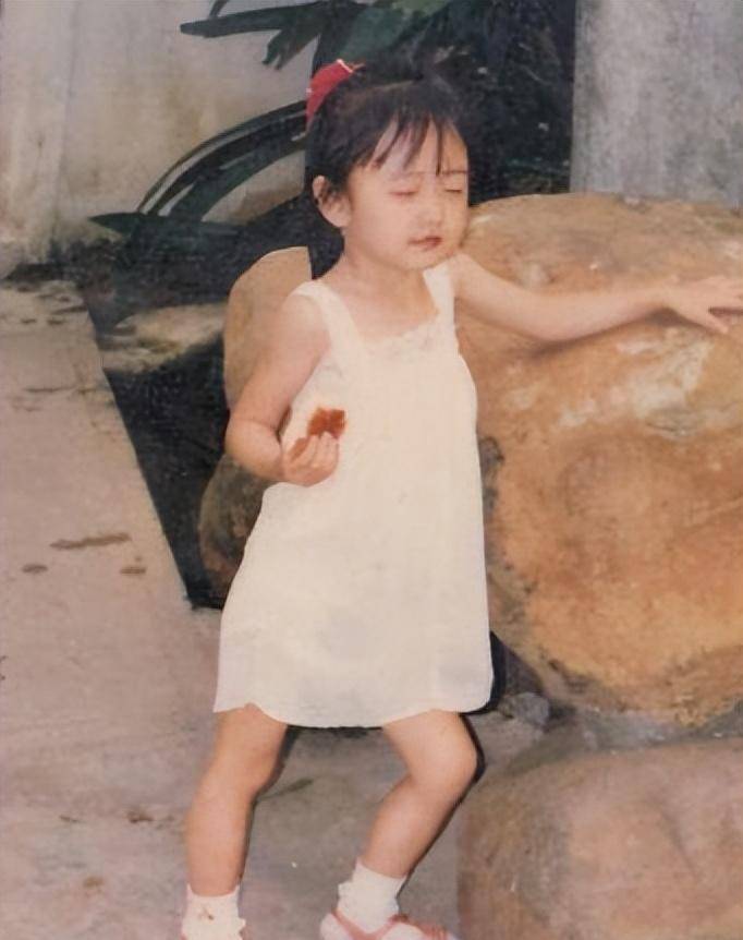 Can't hide anymore? 40-year-old Wang Ou was stripped "naked"! Luminous script ushered in ...