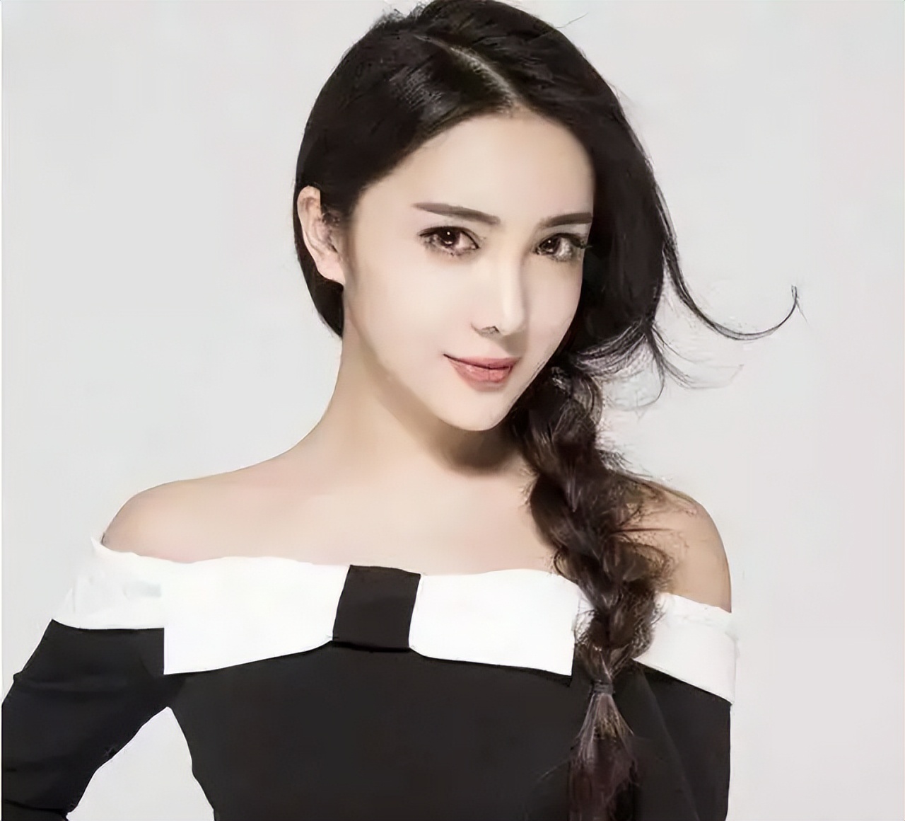 Mingyang Entertainment—Beauty Star—Ren Jiao - iNEWS