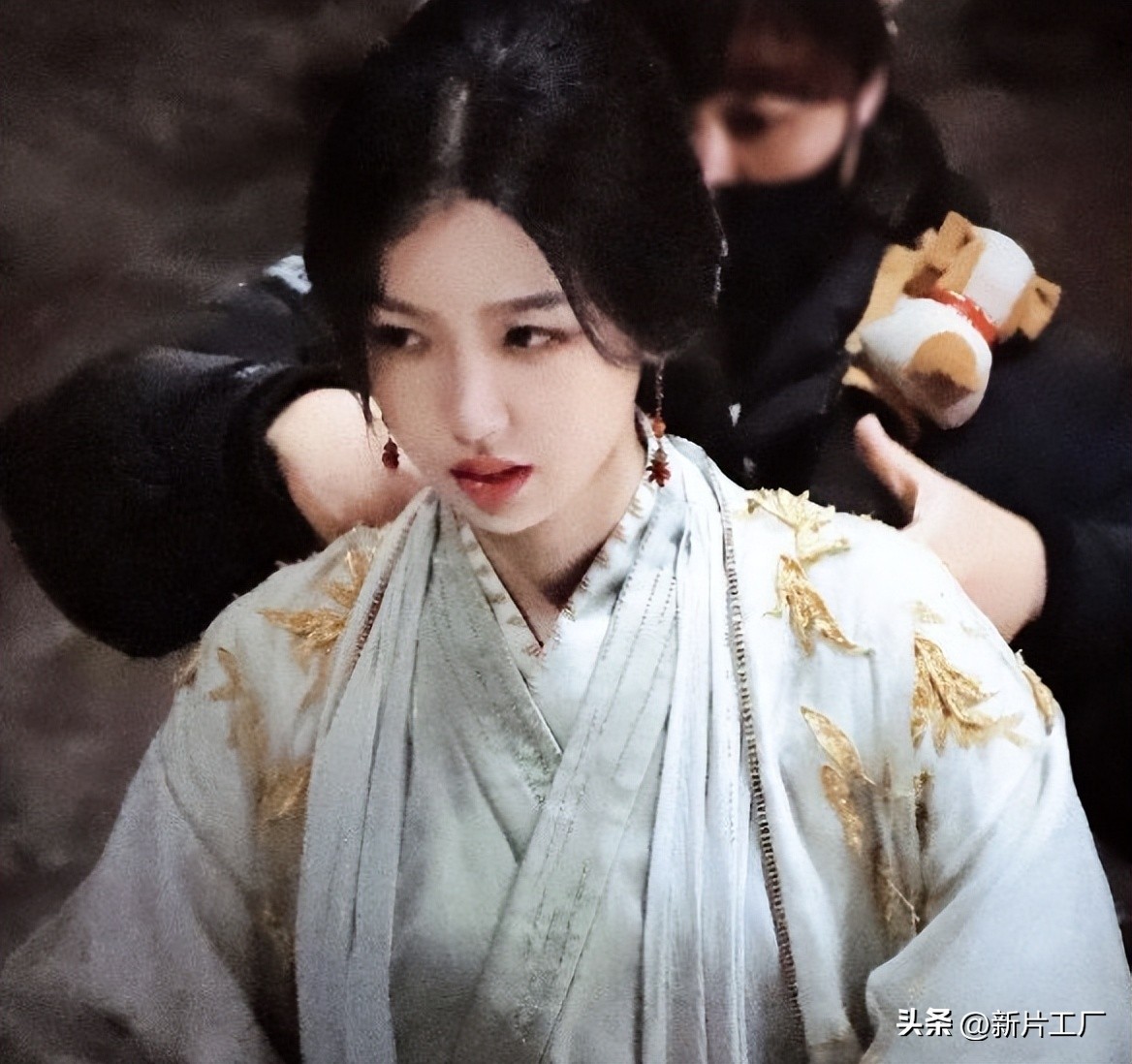 別把「花里胡哨」當高級，這三部劇的白開水服化道，難道不香嗎？ - 頭條匯