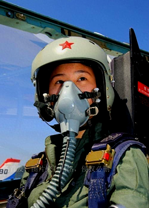 400 pilots swear oath to serve China - iMedia