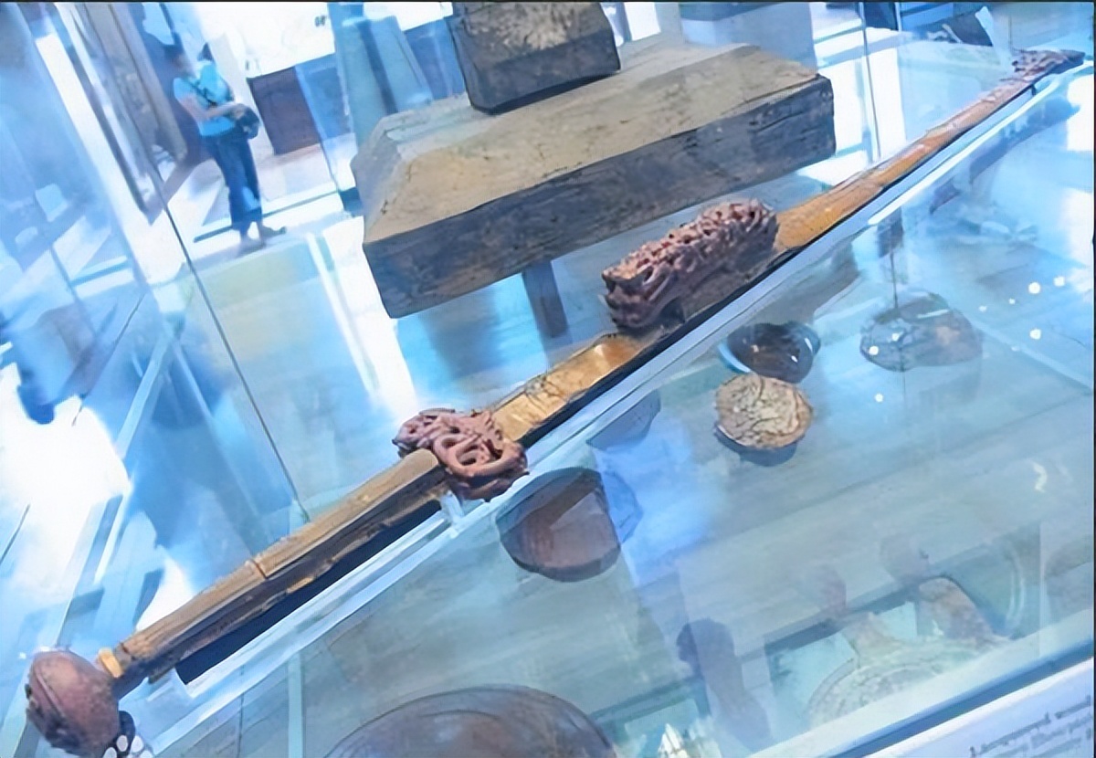 The only surviving "Han Sword" is worth more than 1 billion, and the ...