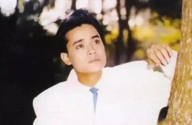 The real original singer of "Late Autumn" has long since passed away ...