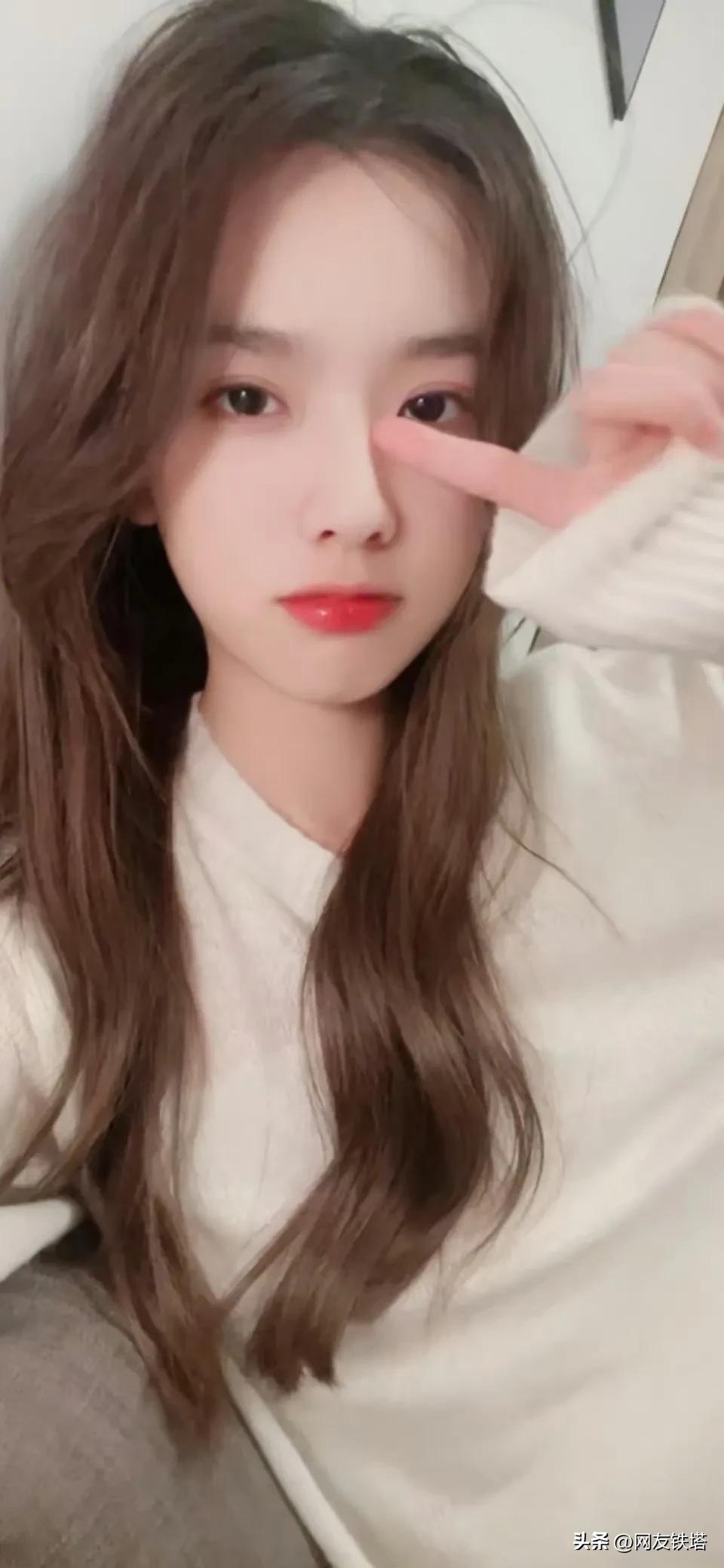 Sun Yining wallpaper: Wang Sicong's internet celebrity heroine who can ...