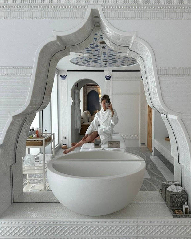 Eileen Gu shows off her beautiful legs, beautiful back, bright and ...