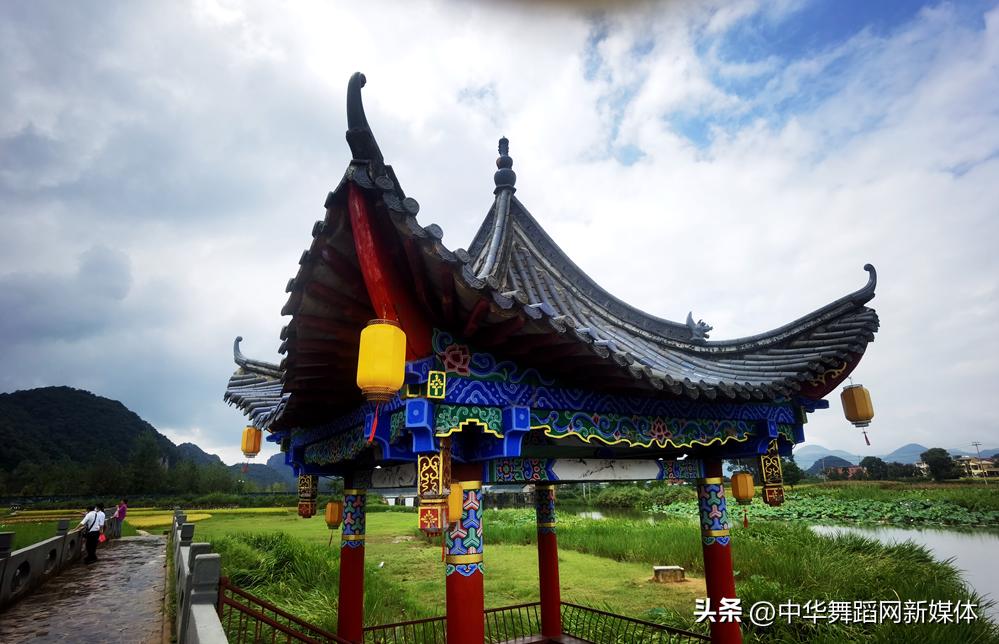 Colorful Yunnan travel photography Puzhehei Scenic Area Lover Bridge ...
