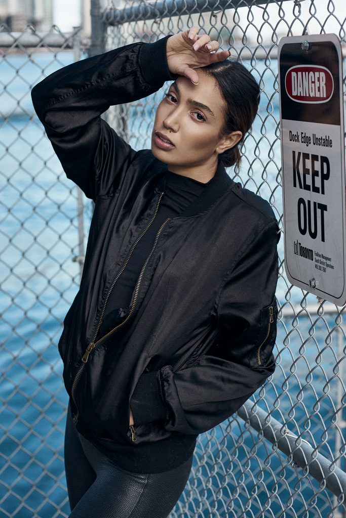 Appreciation of the works of fashion photographer Norman Straw - iNEWS