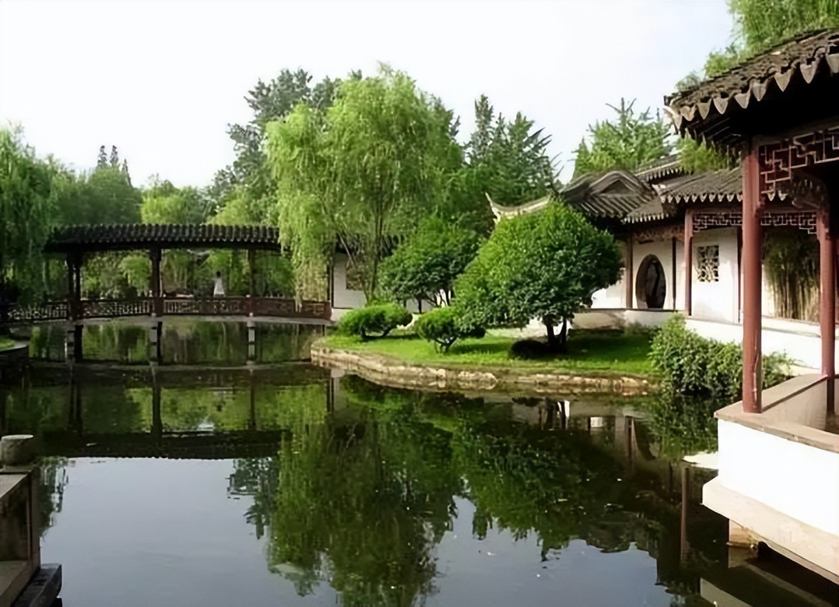This majestic mountain system once produced the world-renowned Taihu ...