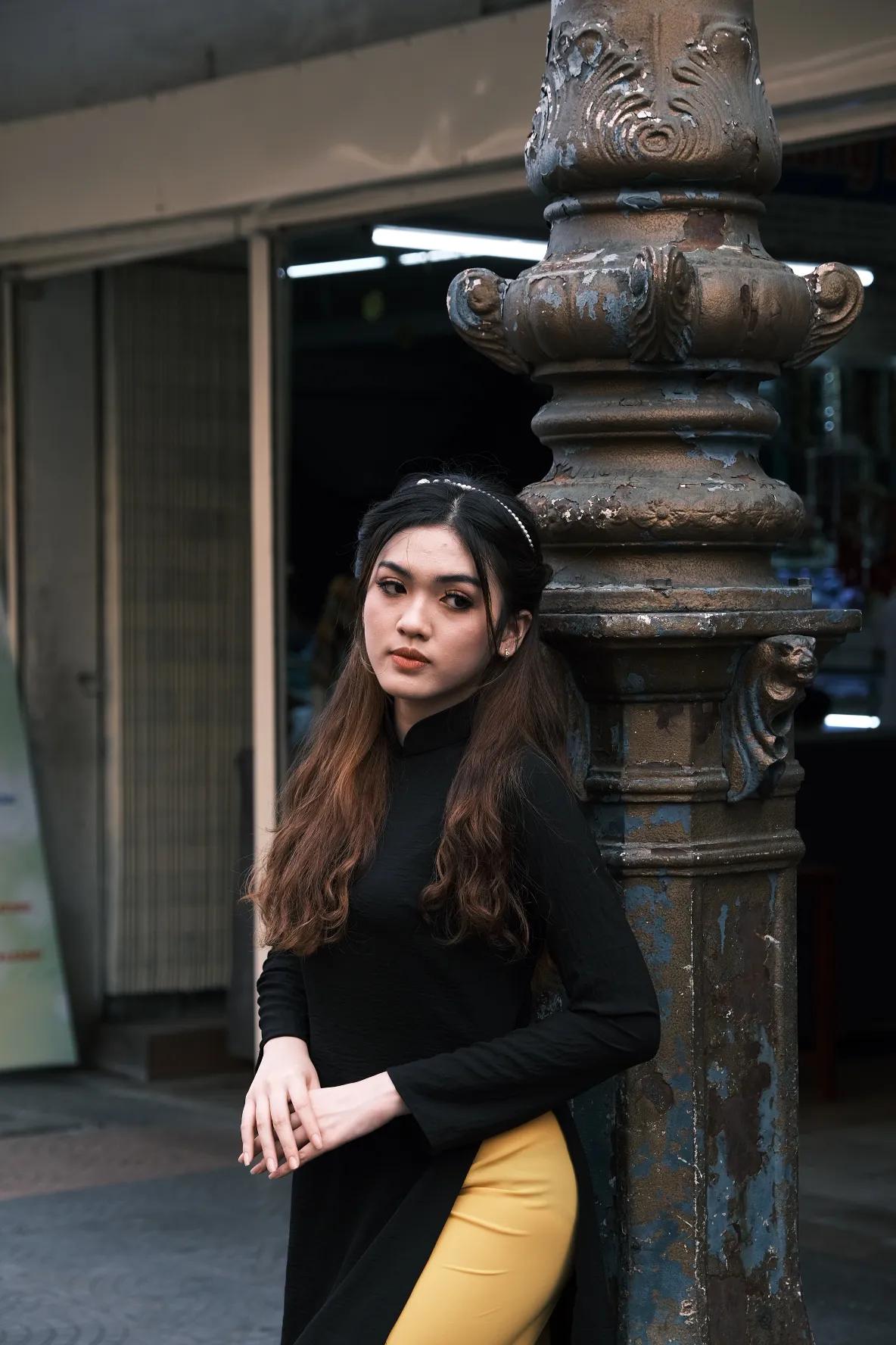 Street photo of Saigon beauty - iNEWS