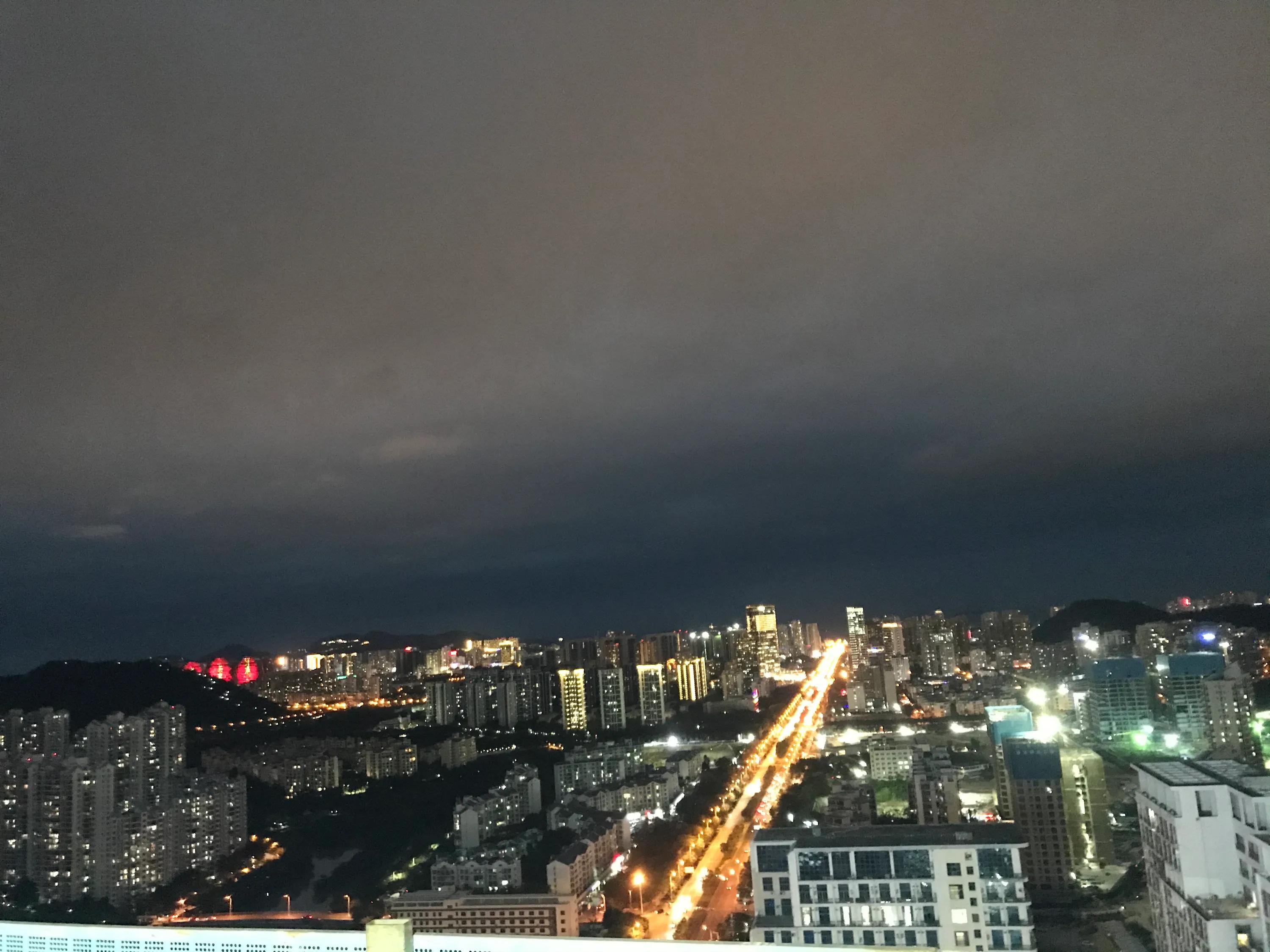 This year Sunac Sun Hongbin made another big move - iMedia