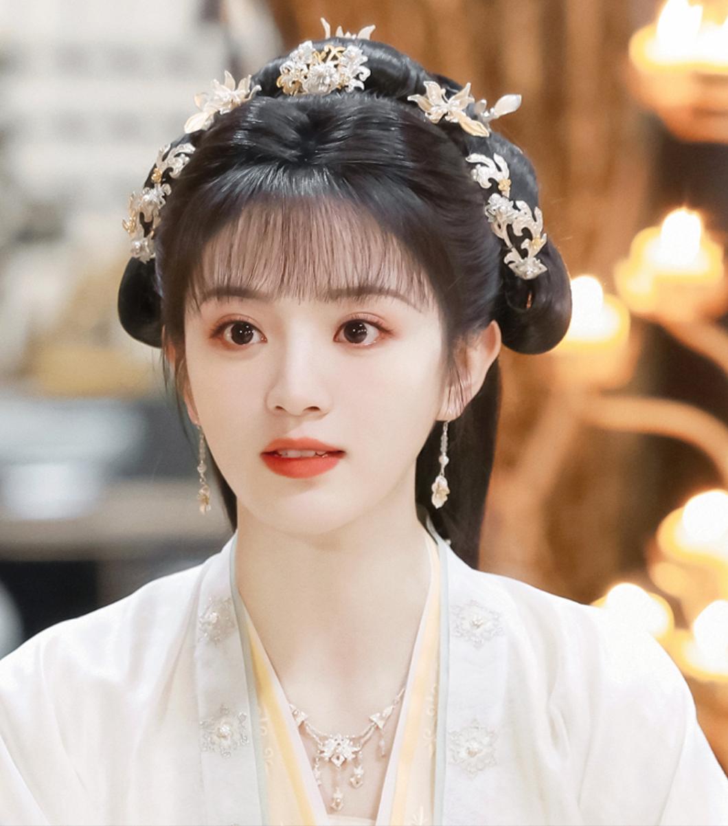 TV series "Happy Affair in Sedan Chair" VS "Incomparable Beauty", who ...