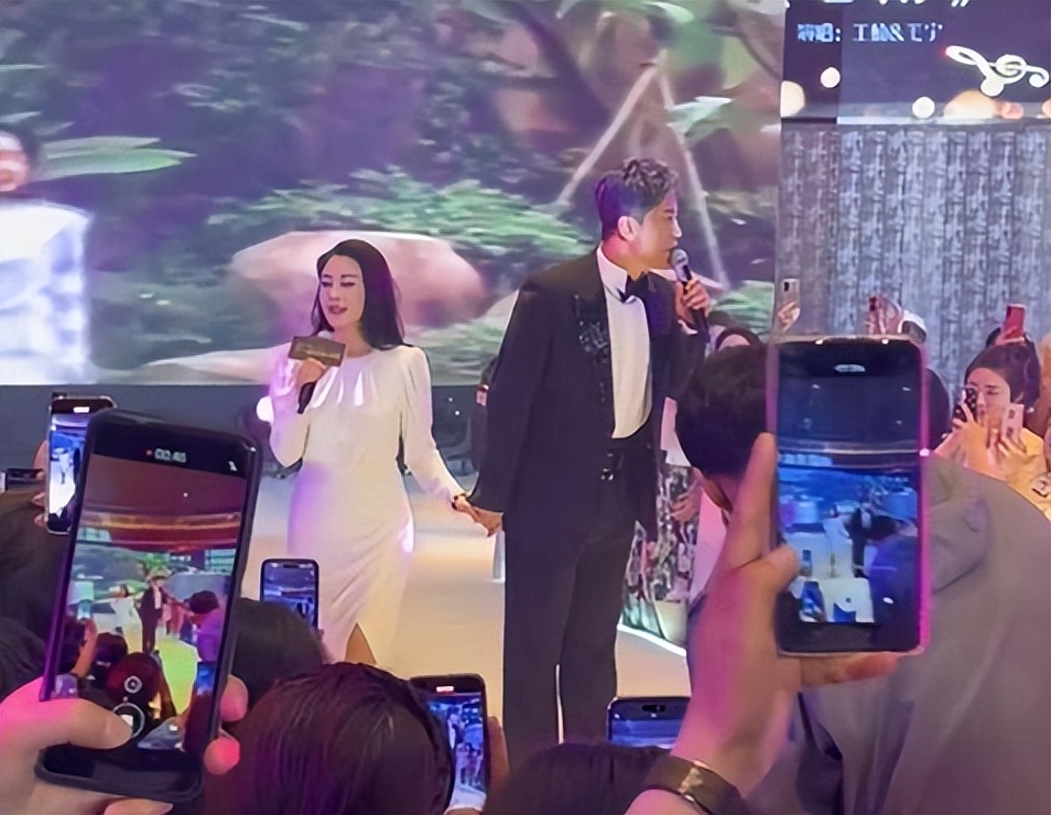 53-year-old Mao Ning appeared in commercial performances to make money ...