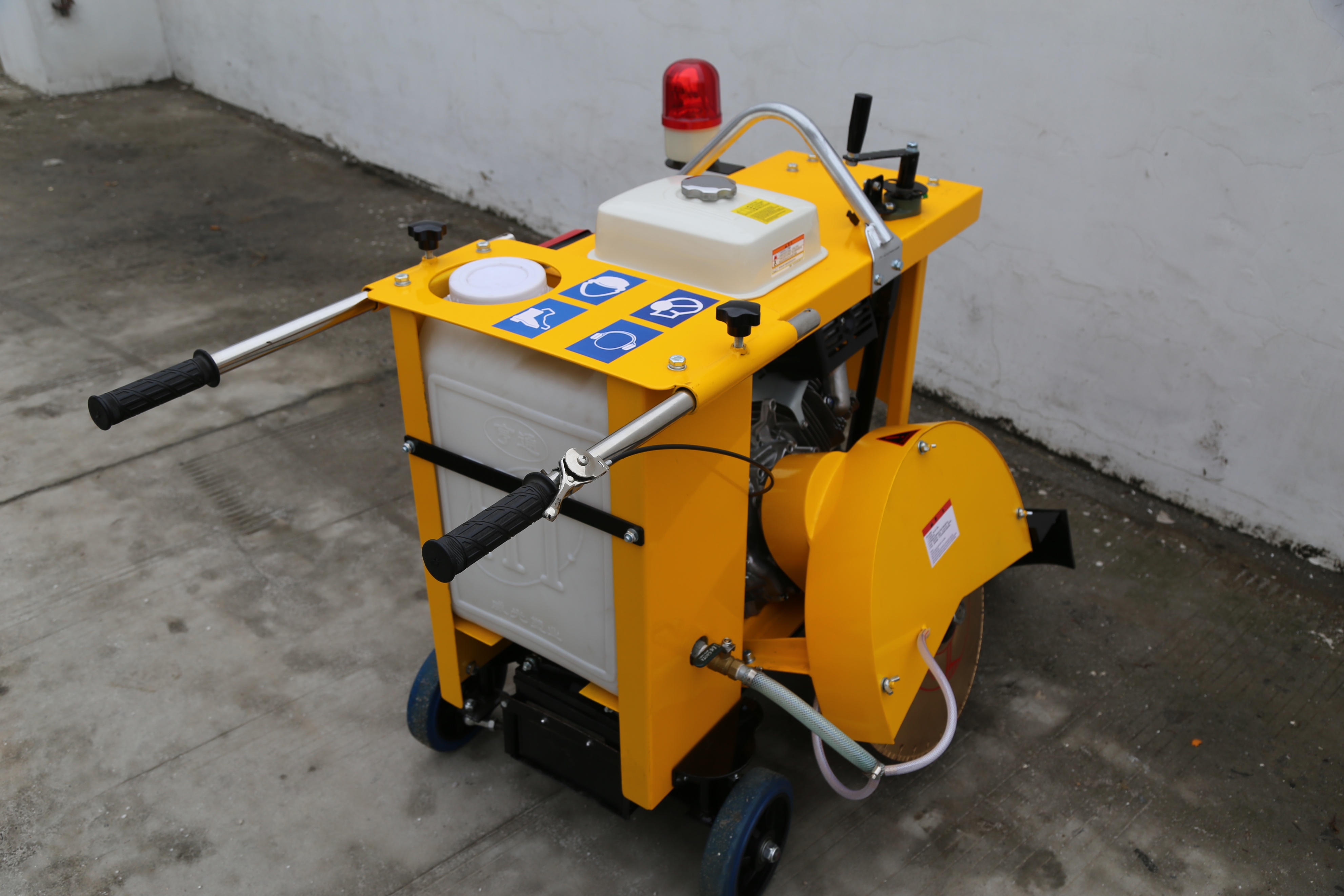 Well cover cutting machine - iNEWS