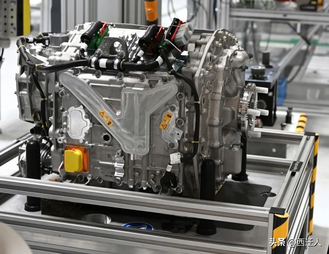 ZF demonstrates advanced e-axle system for commercial vehicles to ...