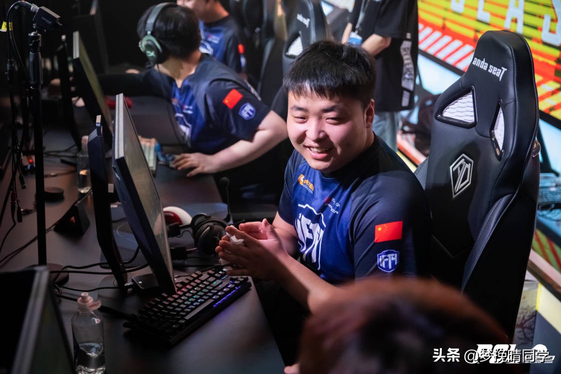 4AM無緣夜宵杯周決賽，Longskr四項數據登頂，PeRo約戰KDF特訓 - 頭條匯