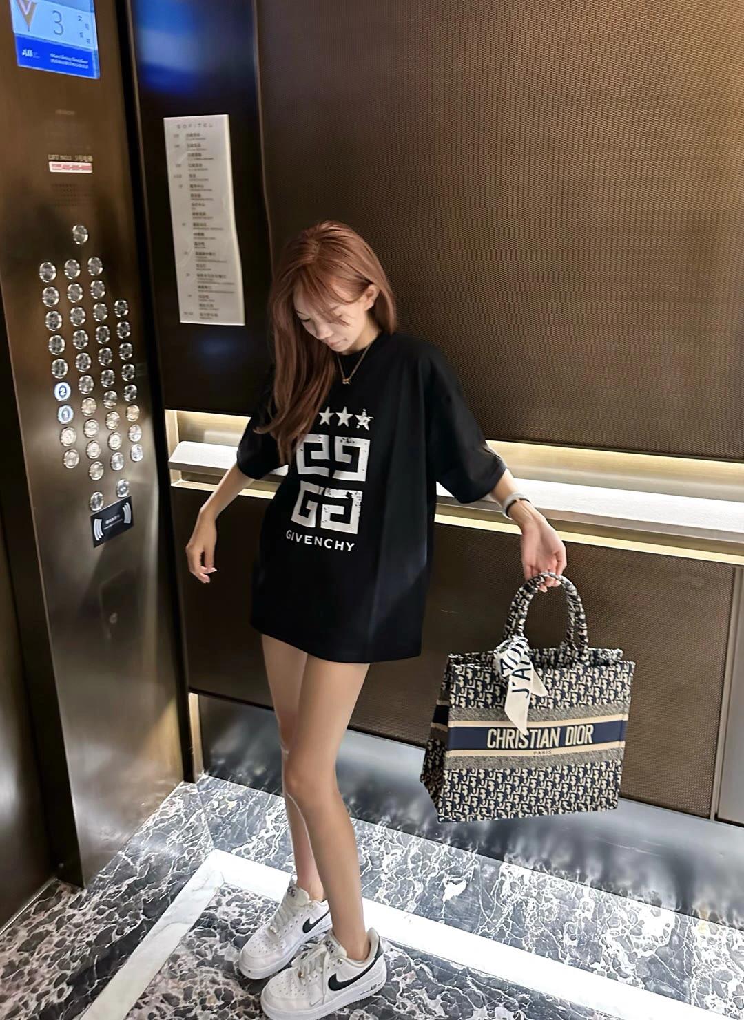 GIV Givenchy Black Basic Short Sleeve - iMedia