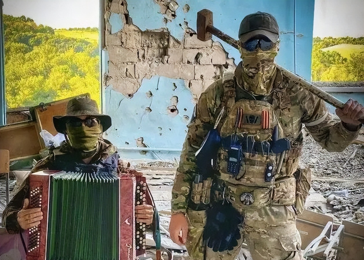 The real battlefield is too tragic!The Ukrainian beauty sniper was ...