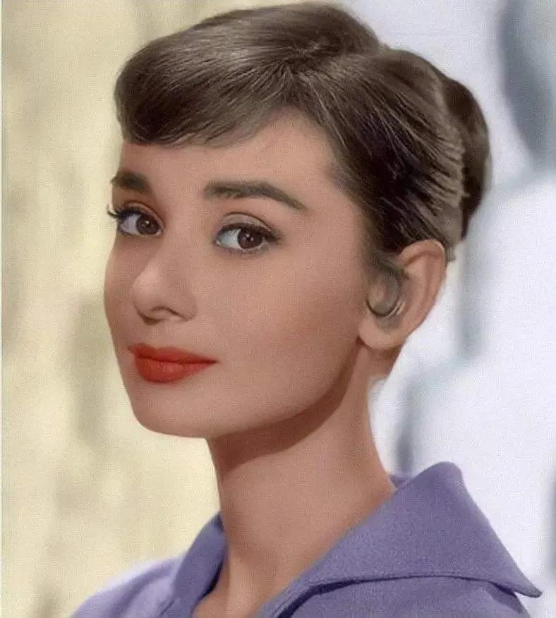 There is a kind of love in the world called Givenchy and Audrey Hepburn ...