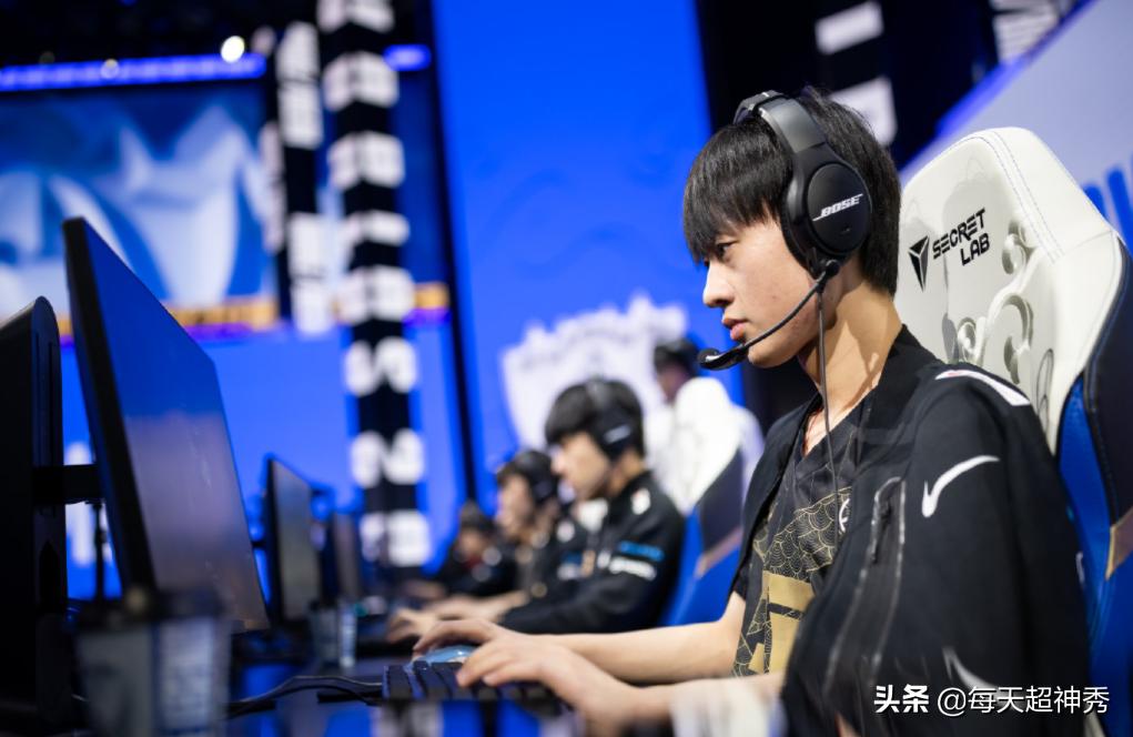 FPX官宣雙輔助進隊，RNG出面力挺，Lwx存在感十足 - 頭條匯