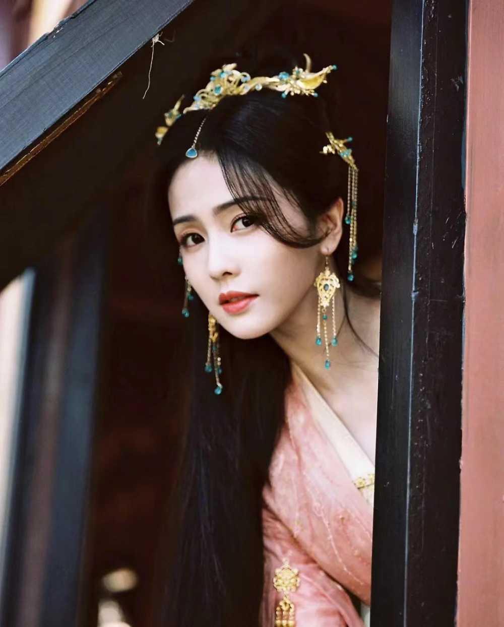 Bailu and Chen Duling's acting competition "Till The End Of The Moon ...