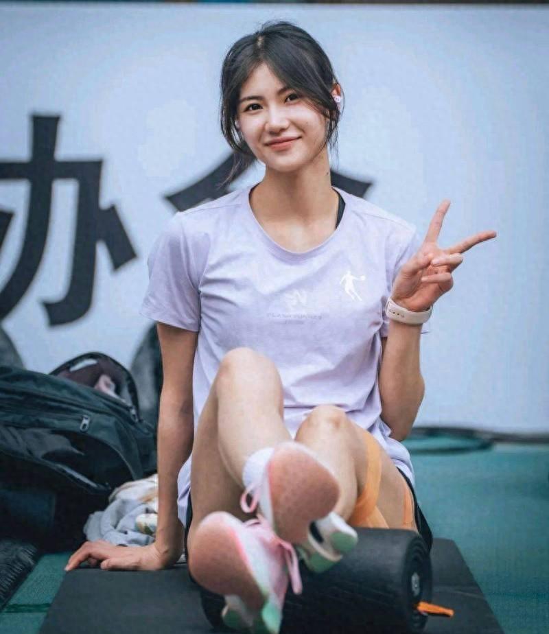 There are many famous people! Good girl Xia Sining exposed her tattoo ...