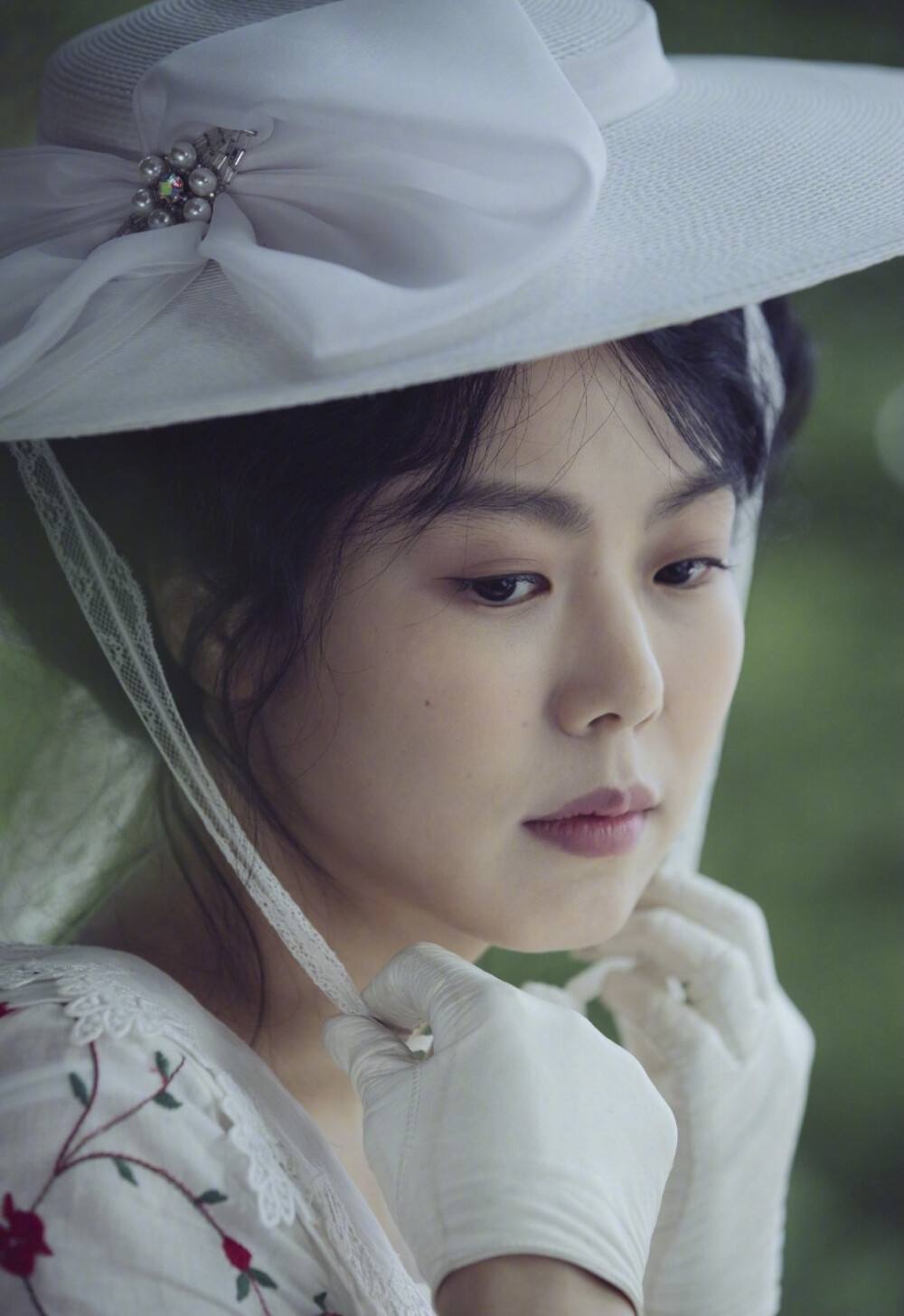 Jin Minxi's daily wear is fashionable and age-reducing - iNEWS