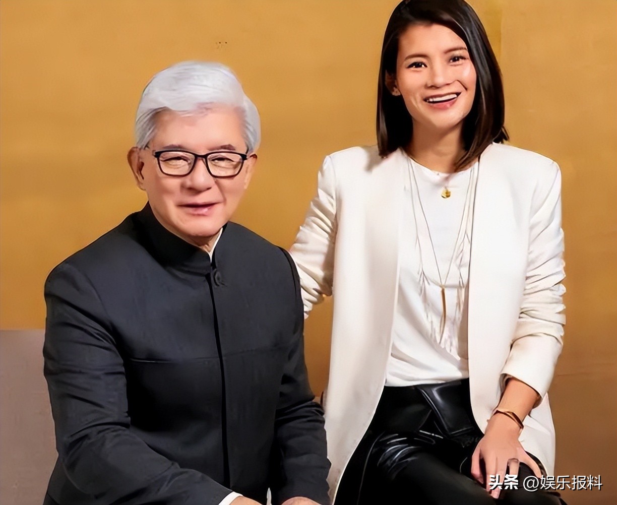 After Zhu Lingling embraced her new grandson, the rich husband rarely ...