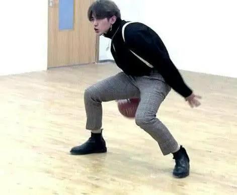 How embarrassing can a star's meme be?Yang Mi earns traffic, Cai Xukun ...