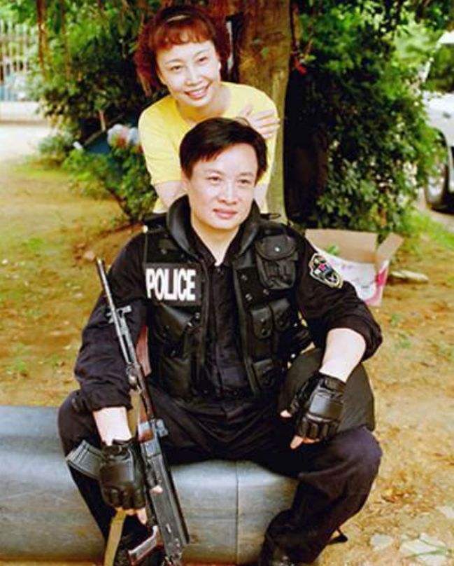 Yan Weiwen's wife Liu Weixing: After 32 years of fighting breast cancer ...