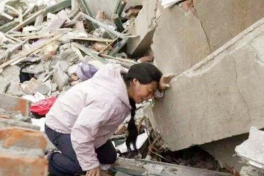 She lost her right leg in the Wenchuan earthquake at the age of 11. Niu ...