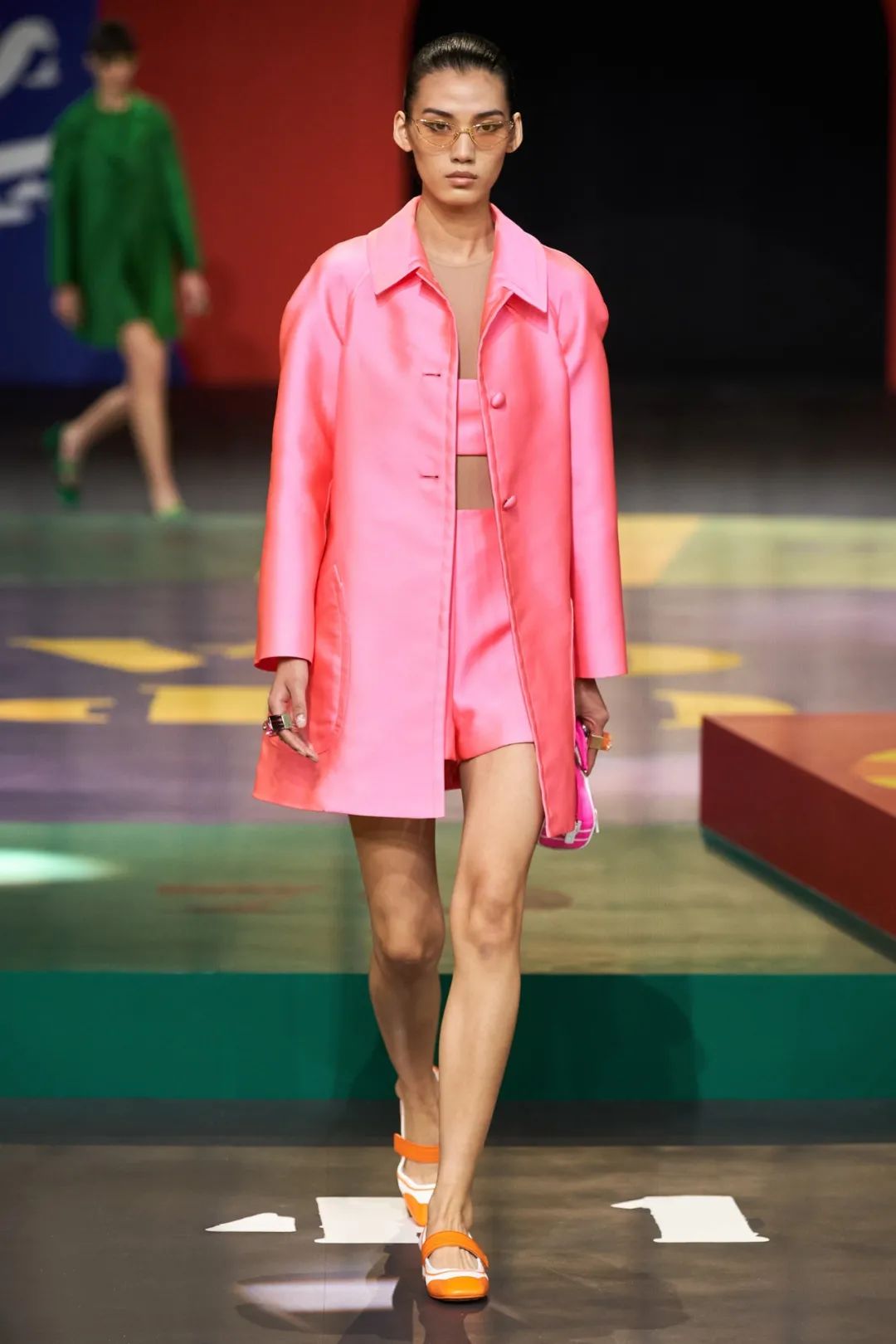 Spring/Summer 2022 Fashion: Retro Trends from the 60s - iNEWS